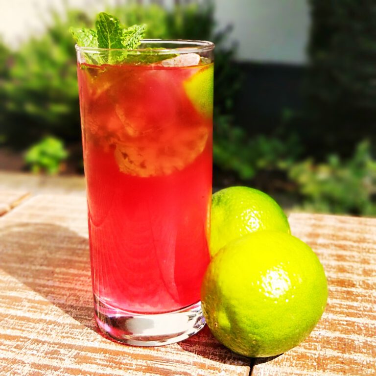 Fresh & Sour Redberry – Cocktail Vibes